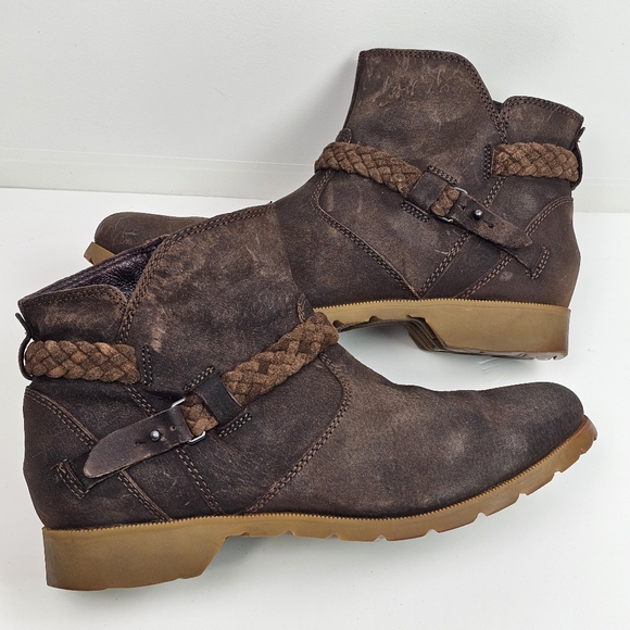 Teva | Shoes | Teva Delavina Suede Ankle Bootie In Bison Waterproof ...